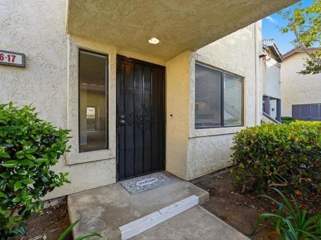 926 Lupine Hills Dr Unit 17, Vista, CA 92081