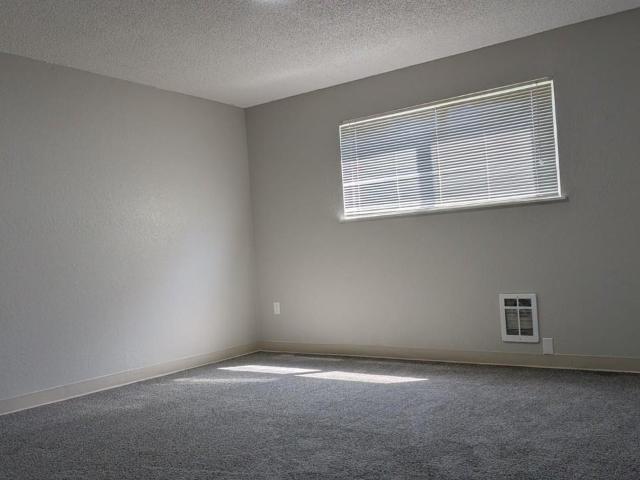 926 N. 95th St 2 Bedroom Apartment for Rent at 926 N 95th St, Seattle, WA 98103 Greenwood