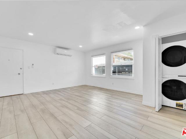 926 N Spaulding Ave, Unit 4, West Hollywood, CA 90046 | MLS #26672 | Compass