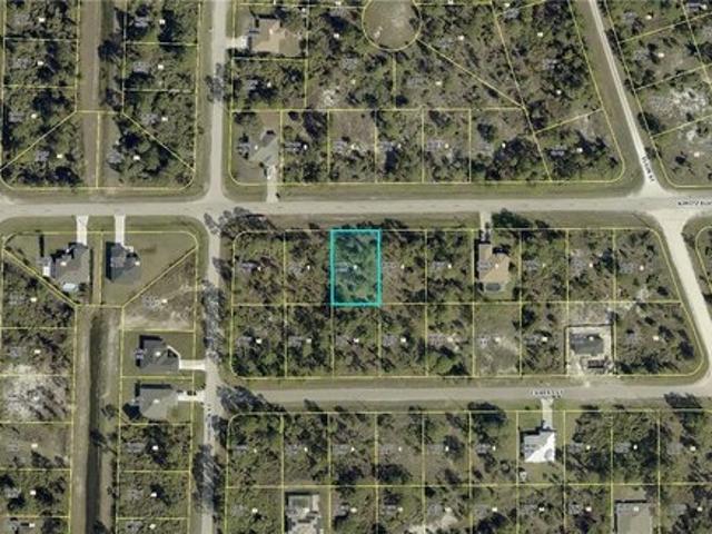 926 Nimitz Blvd, Lehigh Acres, FL 33974