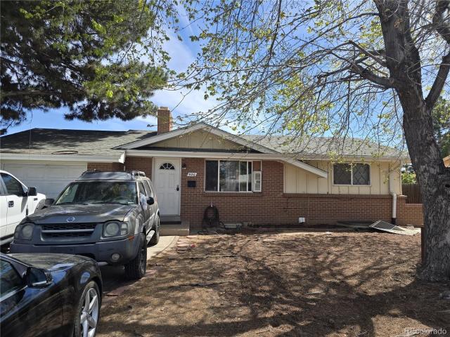 926 S Potomac Ct, Aurora, CO 80012 | Compass