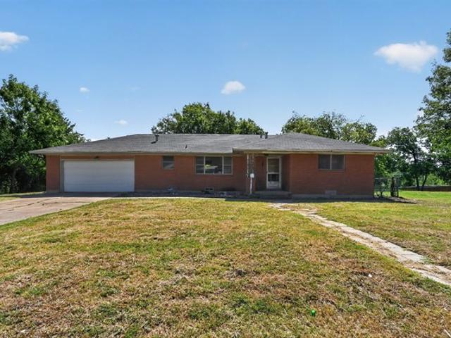 926 SE 5th St, Grand Prairie, TX 75051
