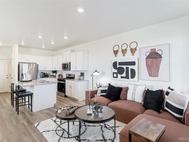 926 Red Star Lane