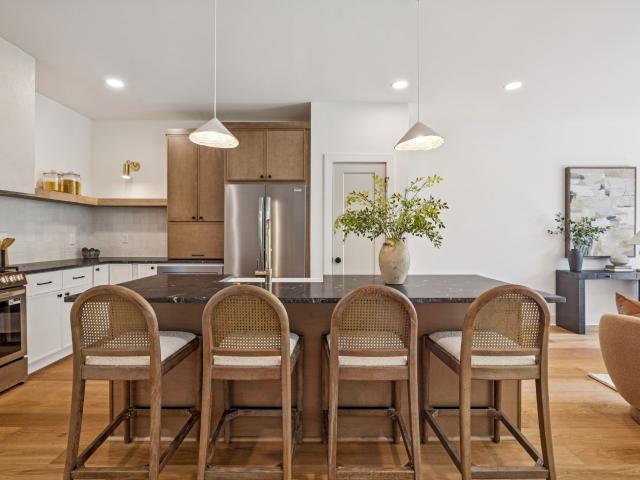 926 West Ave