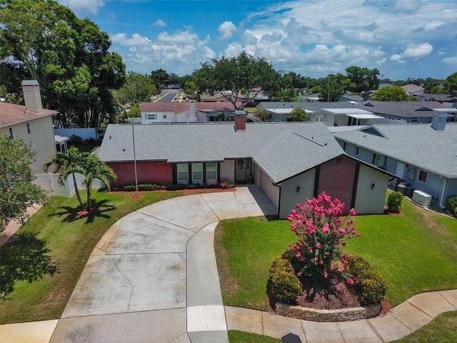 9275 rd St, Seminole, FL 33776