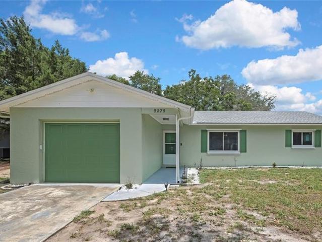 9279 Pickens St, Spring Hill, FL 34608
