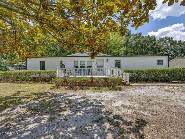 9279 Timber Ln NE, Leland, NC 28451