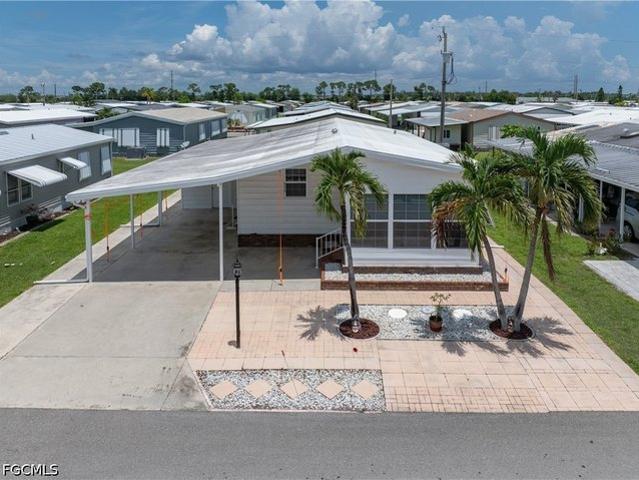 9270 Desoto Dr, North Fort Myers, FL 33903