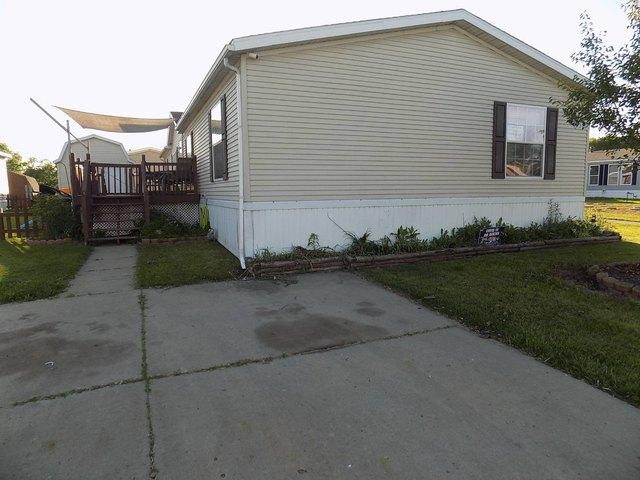 9273 Feather Hollow Dr, Newport, MI 48166
