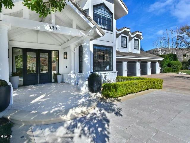 927 Country Valley Rd, Westlake Village, CA