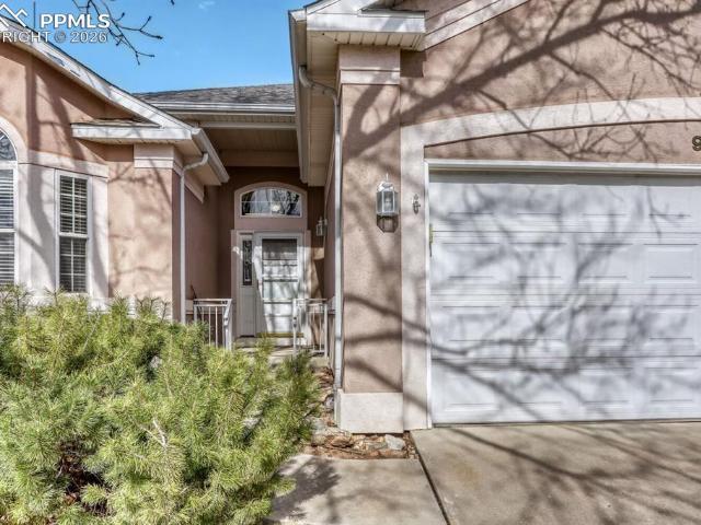 927 Champion Cir, Longmont, CO 80503 | MLS #6543 | Compass