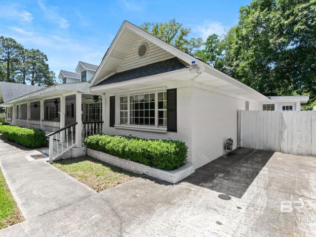 927 Cleveland Road