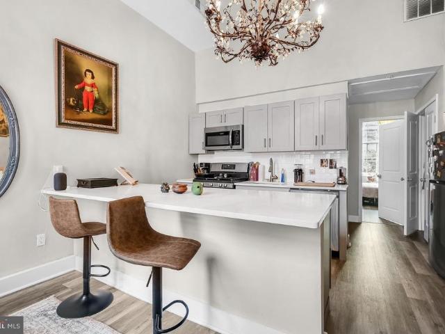 927 Clinton Street # 2F