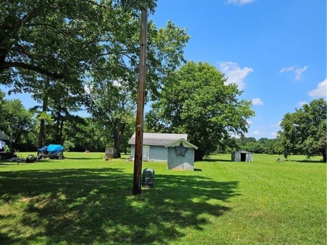 927 Bell Road
