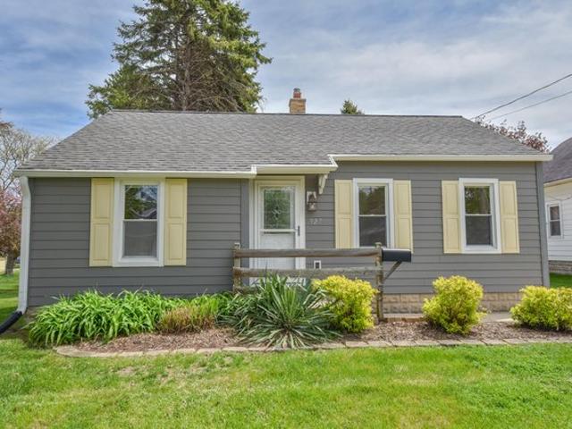 927 Genesee St, Waukesha, WI 53186