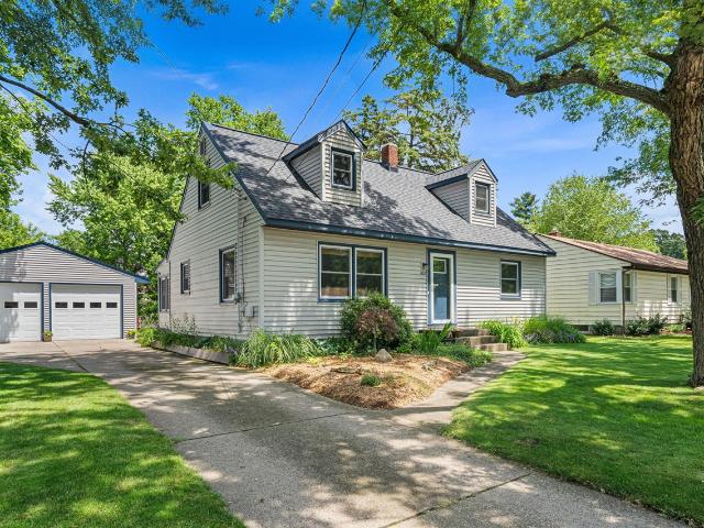 927 Diane Street