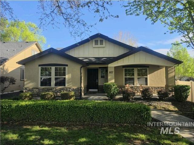 927 E Lockhart Ln, Meridian, ID 83646
