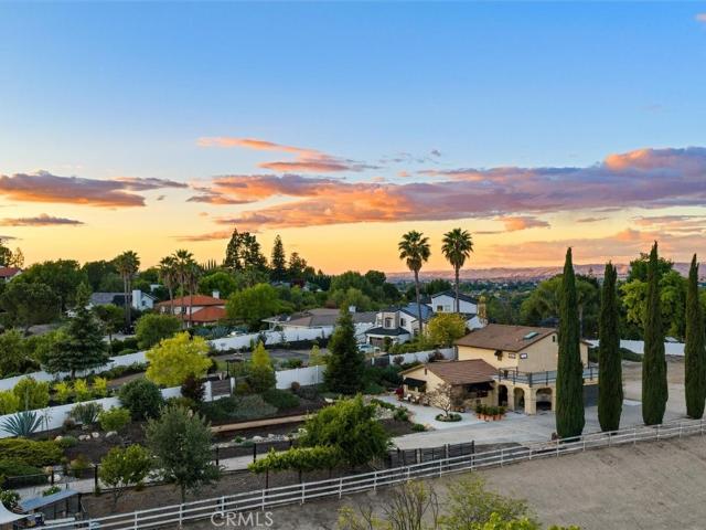 927 Osos Way
