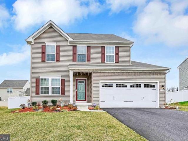 927 Long Manor Dr, Middle River, MD 21220