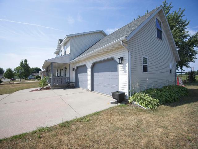927 Lone Tree Lane