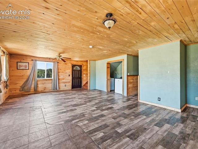 927 Stonehenge Dr, Florissant, CO 80816 | MLS #8856