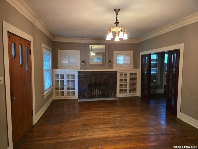 927 W Huisache