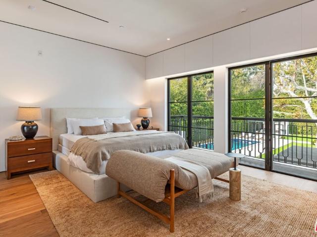 927 Whittier Dr, Beverly Hills, CA 90210 | MLS #26854