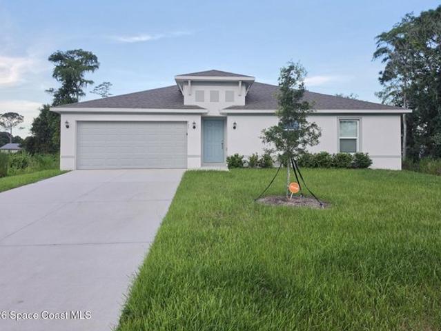 927 Tacaro Ave SE, Palm Bay, FL 32909