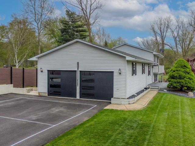9285 E Sleepy Hollow Parkway