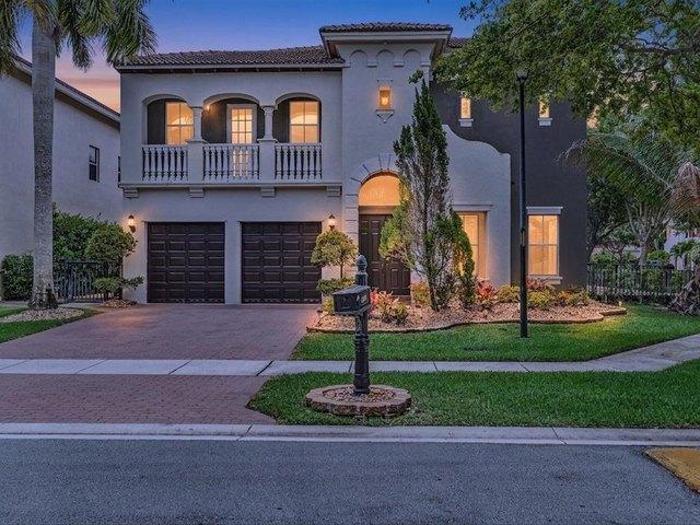 9286 Nugent Trl, West Palm Beach, FL 33411