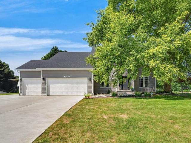 9286 NW Lakeridge Ln, Polk City, IA 50226