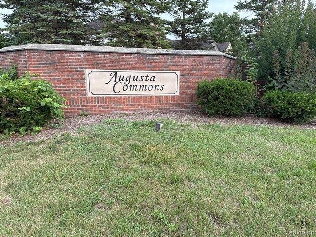 9286 Potterville Dr, Augusta, MI 48191