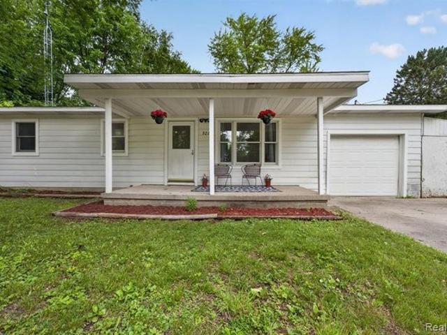 9288 Hilda Ln, Clayton Township, MI 48433