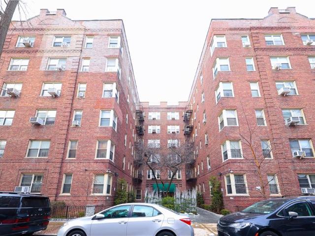 9281 Shore Road, Unit 220