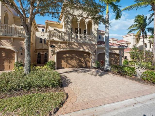9283 Menaggio Ct #202, Naples, FL 34114