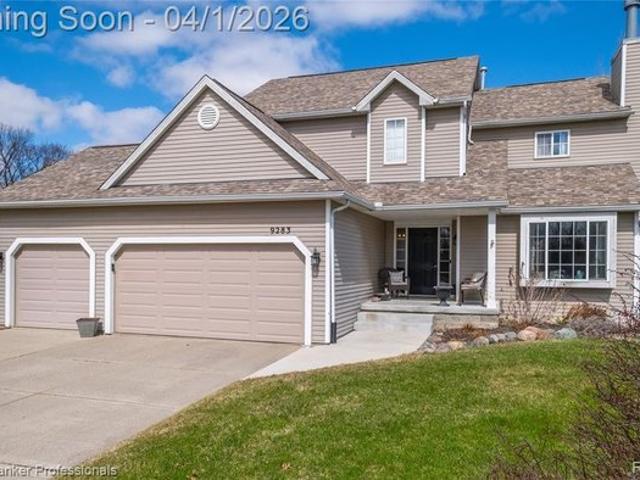 9283 Betsie Dr, Grand Blanc, MI 48439