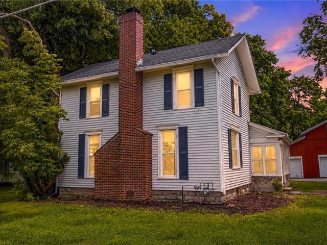 9283 S Street Rd, Le Roy, NY 14482