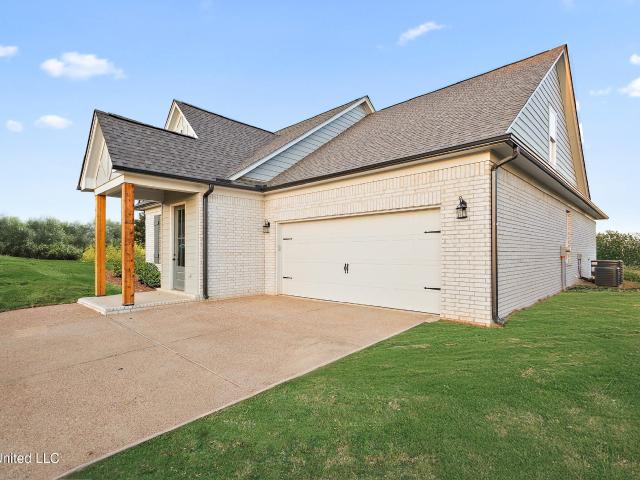928 Coahoma Court