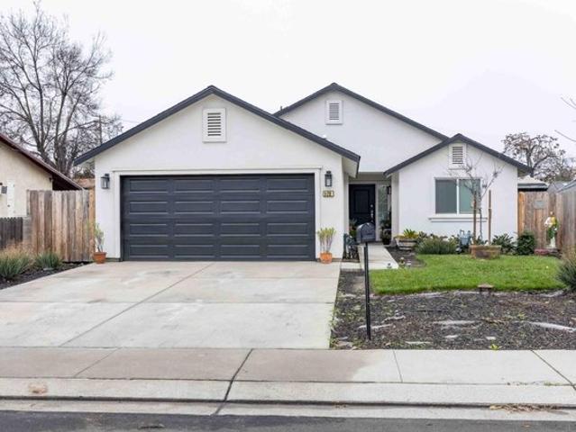928 Alamo Ave, Modesto, CA 95351