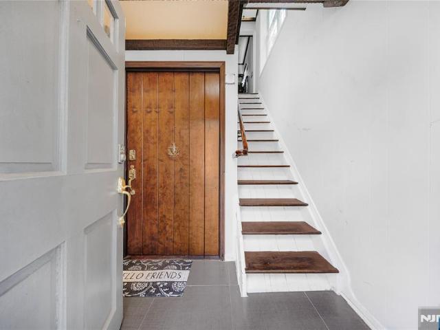 928 Belmont Avenue
