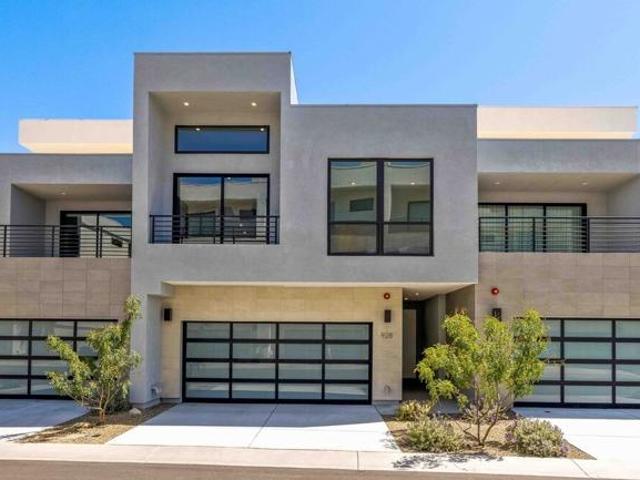 928 Galaxy Dr, Palm Springs, CA 92264