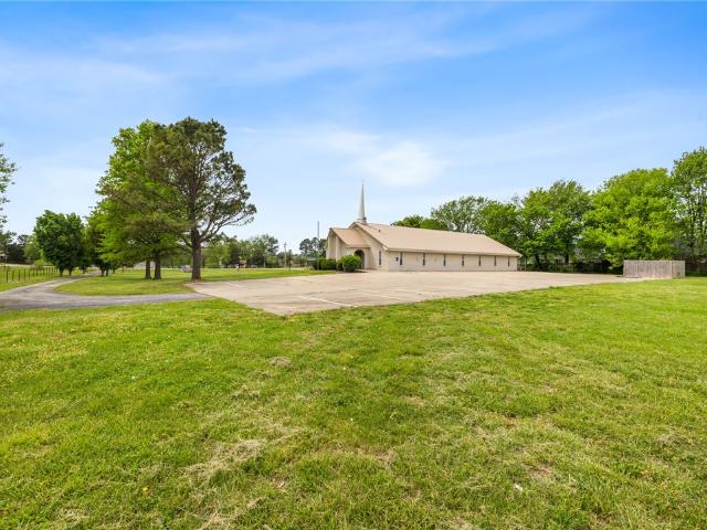 928 E Don Tyson Parkway