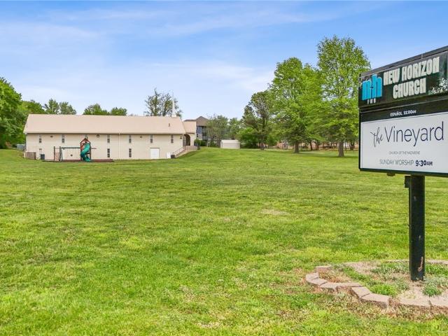 928 E Don Tyson Parkway