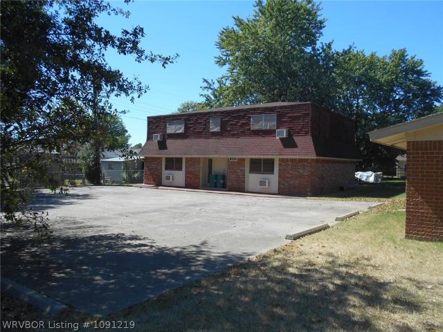 928 Holly Street