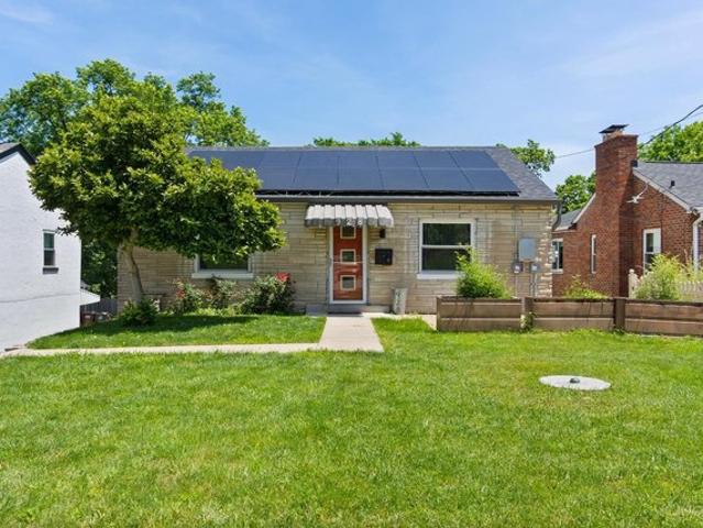 928 Oak Ave, Wyoming, OH 45215
