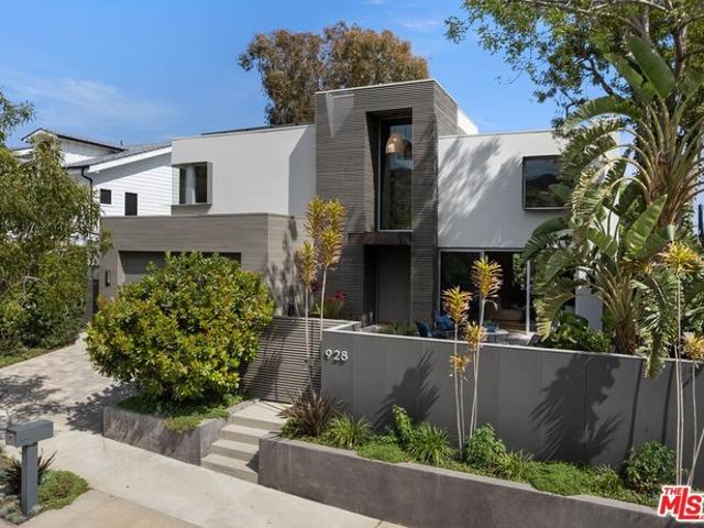 928 Las Lomas Ave, Pacific Palisades, CA 90272