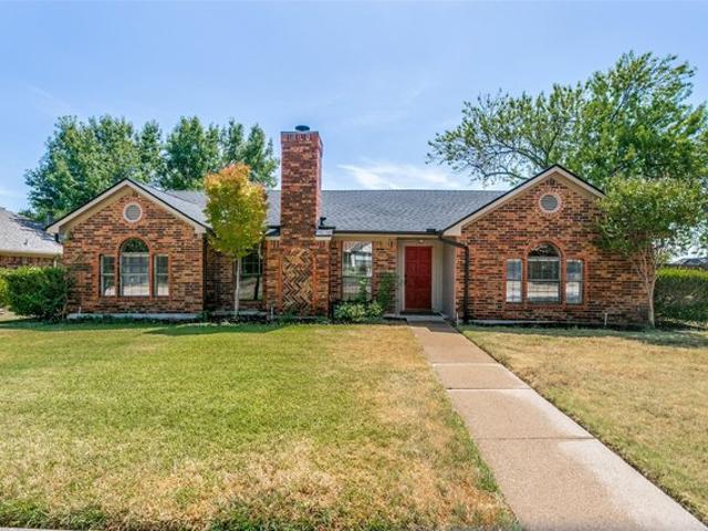 928 Ledgemont Dr, Plano, TX 75025