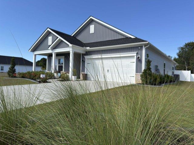 928 Maya Layne Dr, Little River, SC 29566
