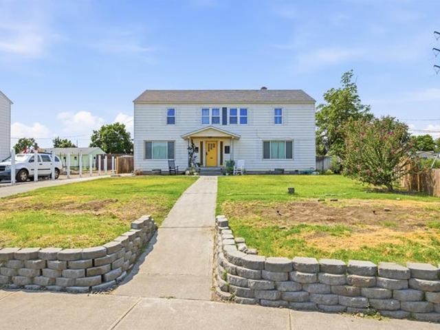 928 McPherson Ave, Richland, WA 99352