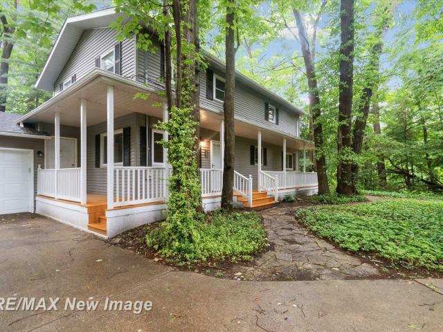 928 N Francis Shores Ave, Sanford, MI
